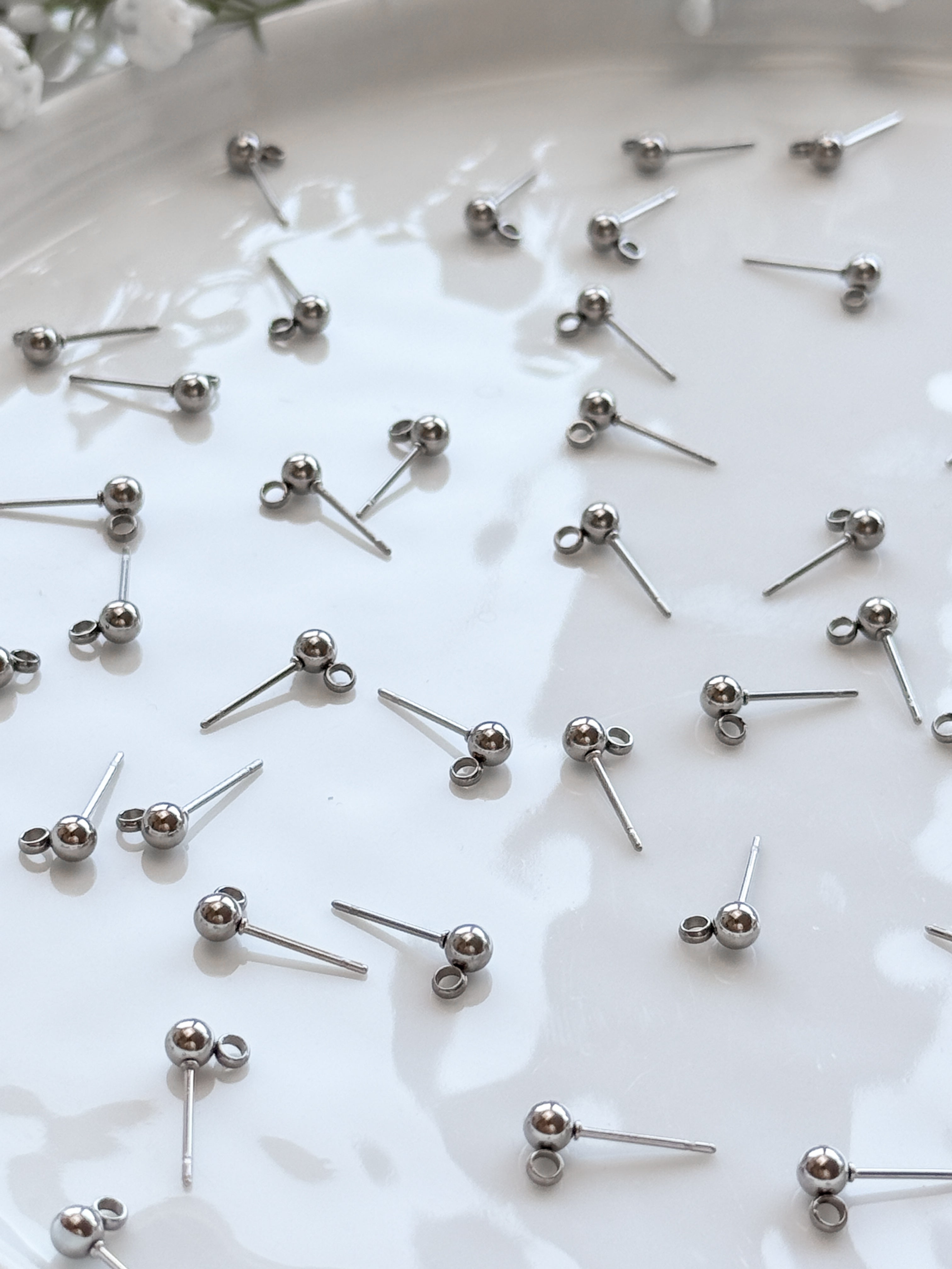 Surgical Stainless Steel Ball End Posts with Vertical Loop (Option A ...
